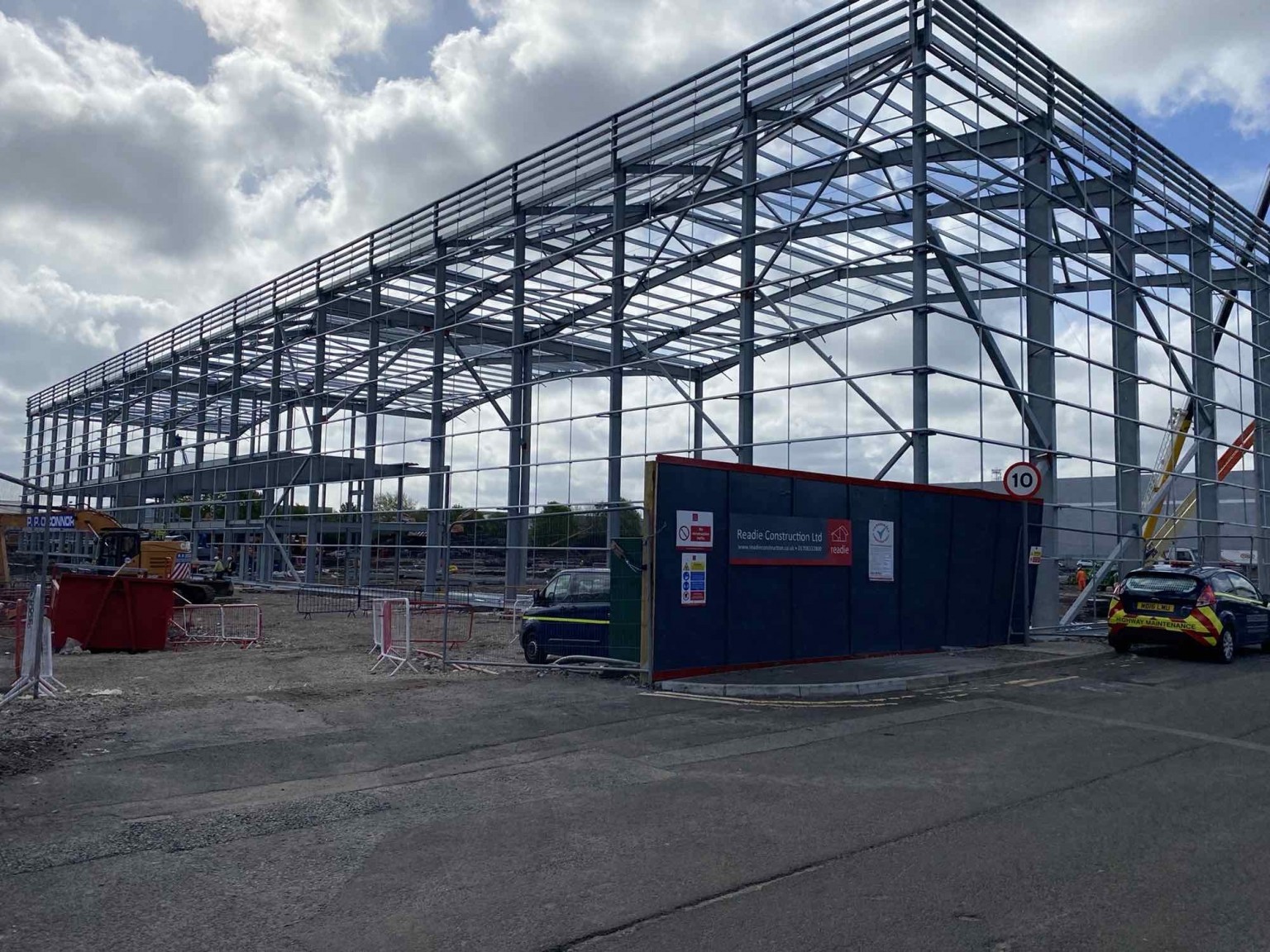 UKWS start work at Metro 190, Trafford Park with Readie & PLP - UKWS
